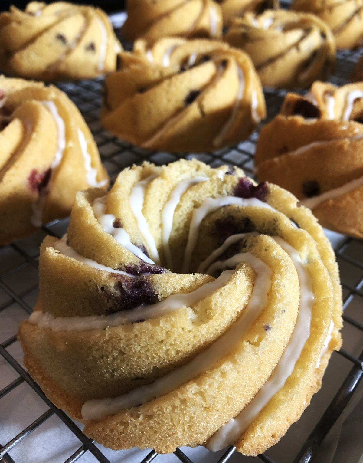 Bundtlettes - Curbside Bakes